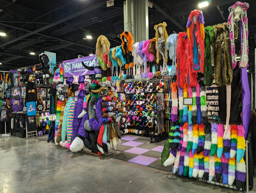 Momocon 2024 – Pawstar